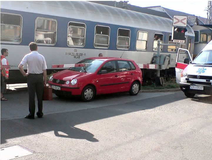 The Wacky Traffic Accident Pic Post Page 8 Vw Vortex Volkswagen Forum